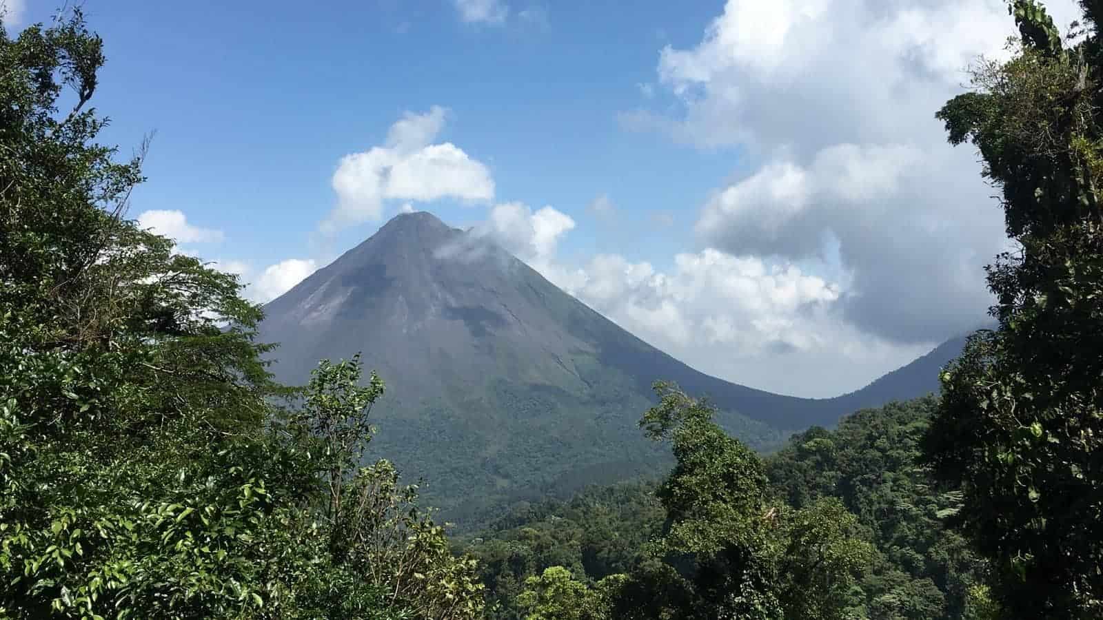Scenic Arenal Nature Walk & Waterfall Tour | Special Places of CR